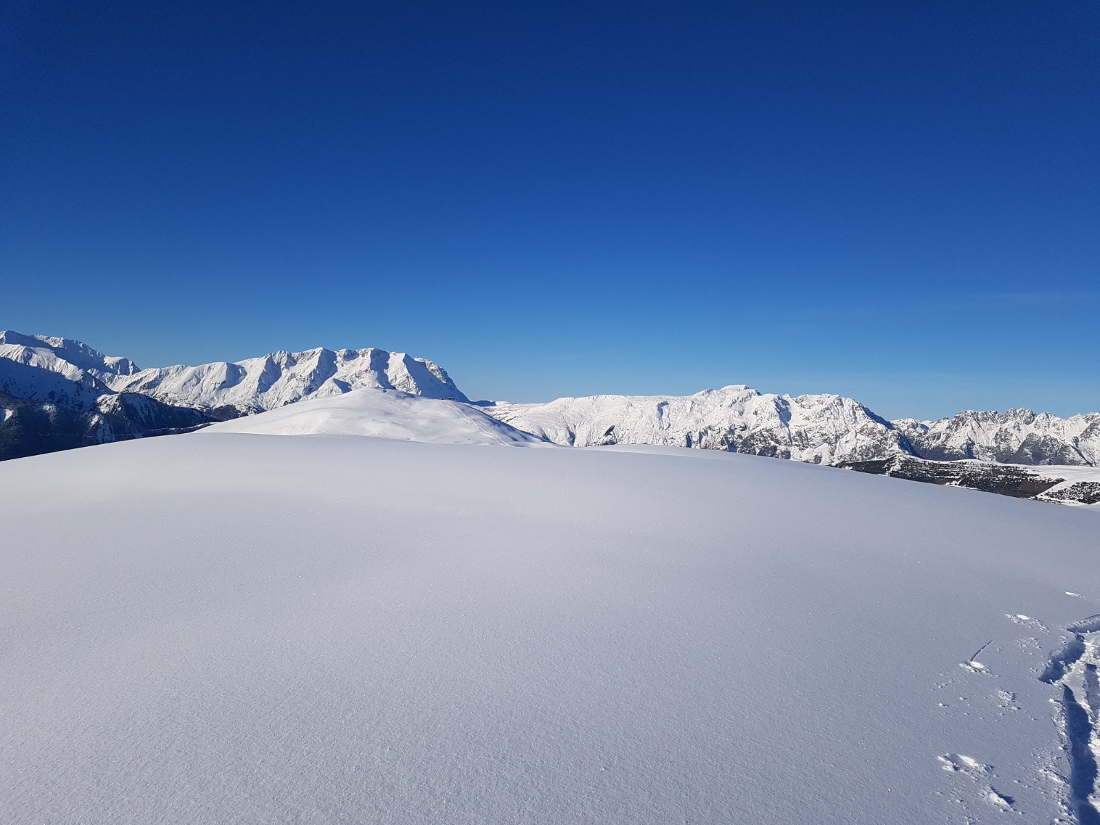 Grandes Buffes, Par le col de Cluy, le 17.12.22 par jannot