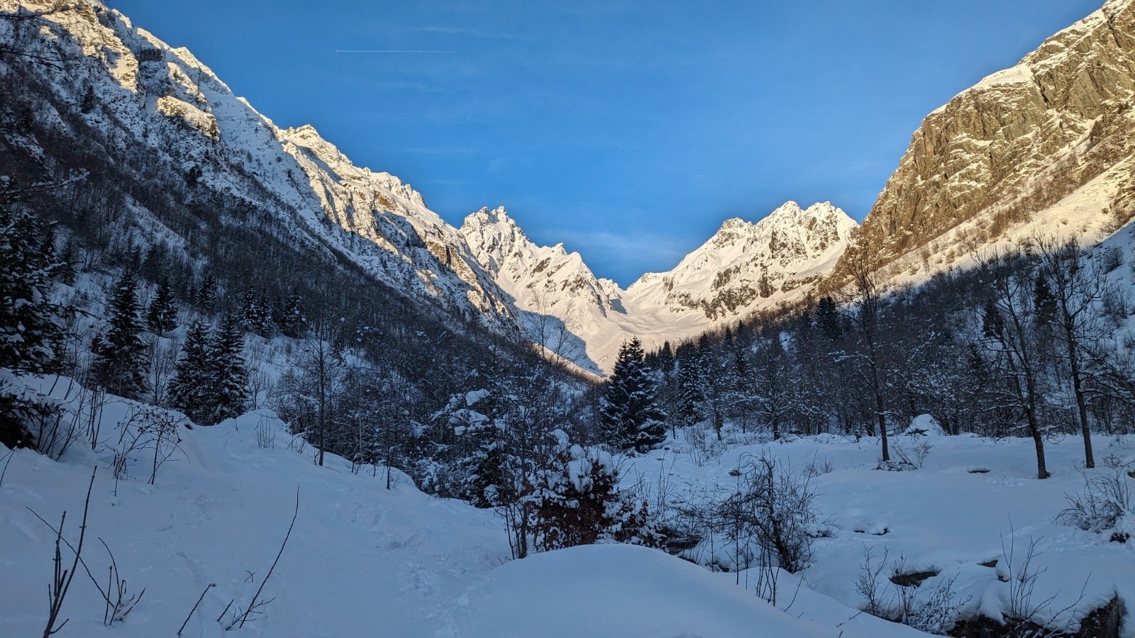 Tour du charmet de l'aiguille, le 17.12.23 par loic67, aymeric38 ...